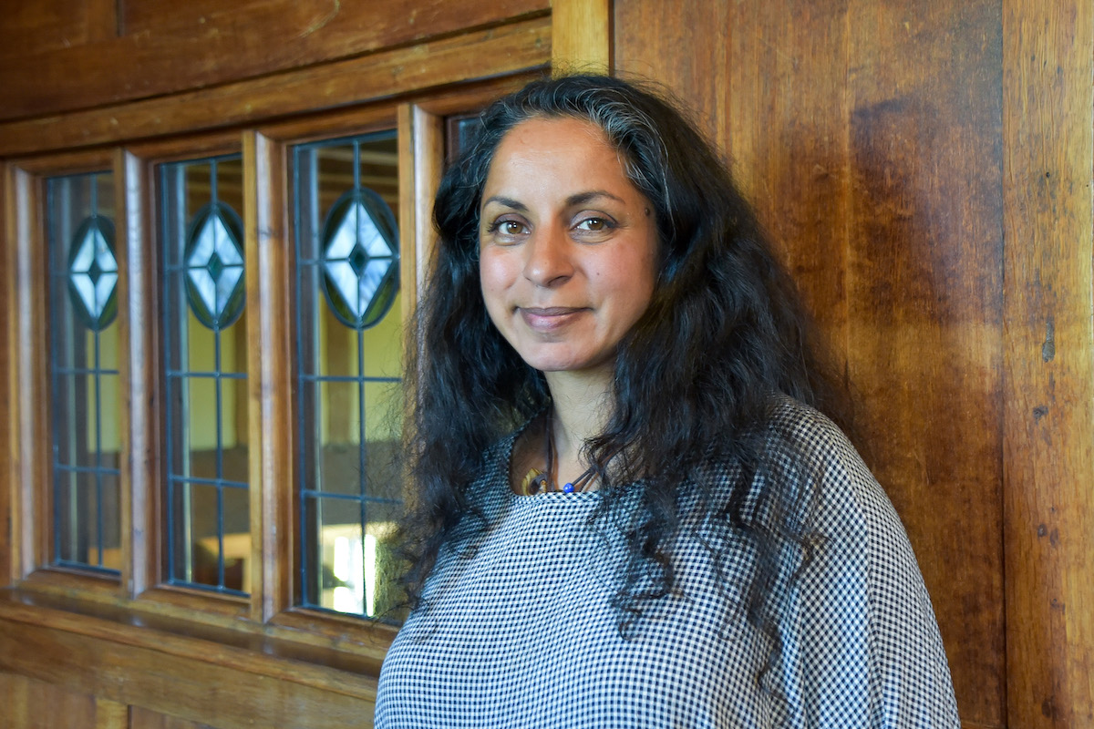 Halima Cassell, her art and a beautiful house | The Arts Society