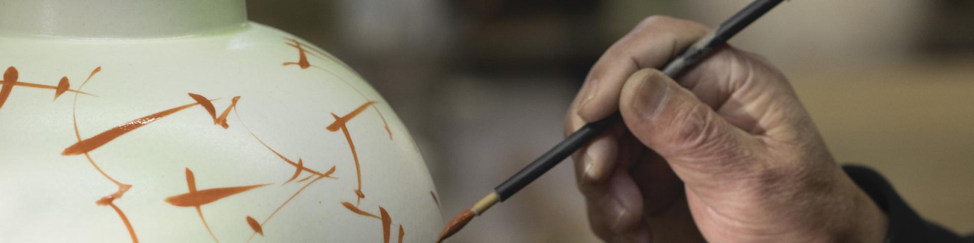 Unearthing the wonders of Kasama Pottery | The Arts Society